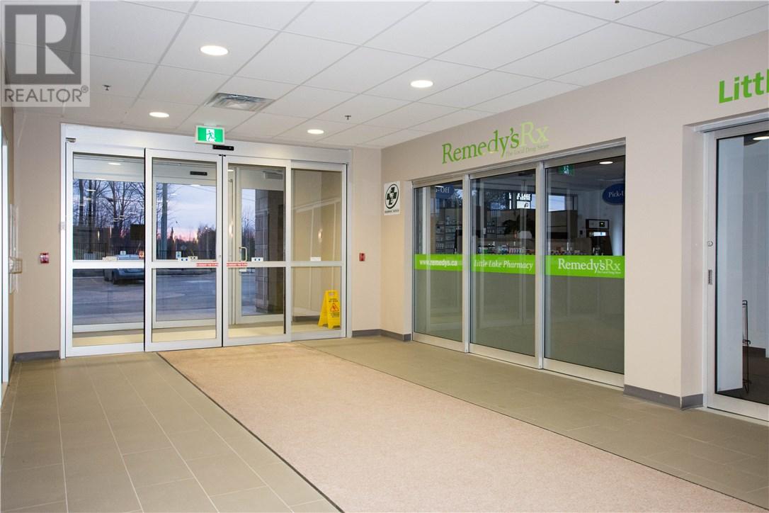 11 LAKESIDE Terrace, Barrie, Ontario L4M 0H9 (18849756) - Cygnus ...